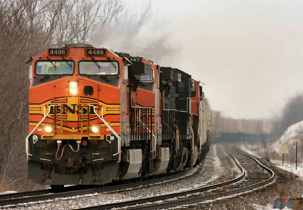BNSF 4486